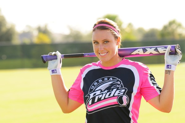 Danielle Lawrie Speaking Fee and Booking Agent Contact