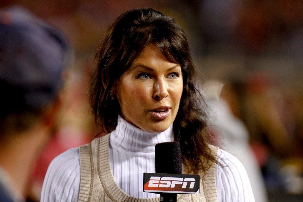 Jeannine Edwards Speaking Fee and Booking Agent Contact