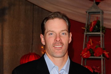 Kerry Collins Speaking Fee and Booking Agent Contact