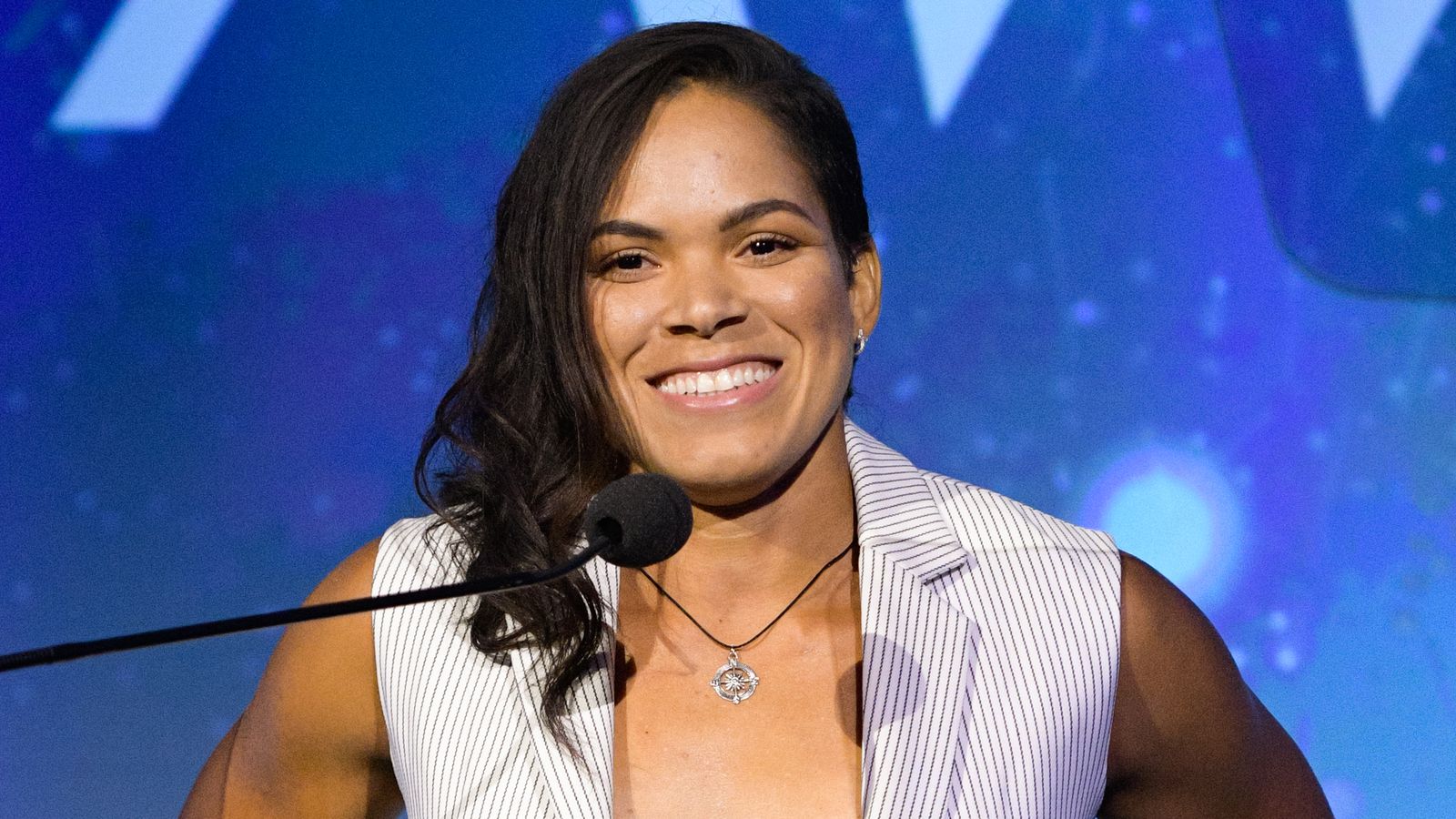 Amanda Nunes Speaking Fee and Booking Agent Contact