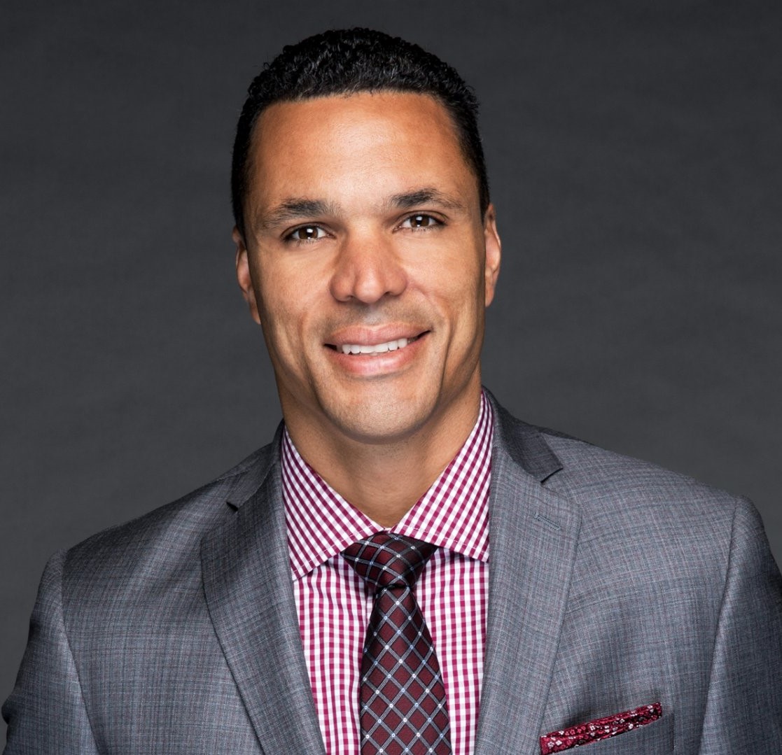 Tony Gonzalez Speaking Fee and Booking Agent Contact